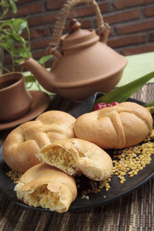 Roti Kacang Ijo