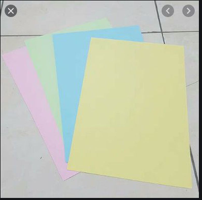 Kertas Berwarna