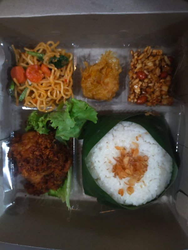 Nasi Kotak Uduk