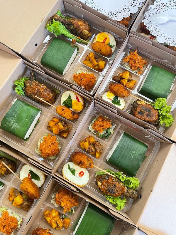 NASI URAP AYAM BAKAR