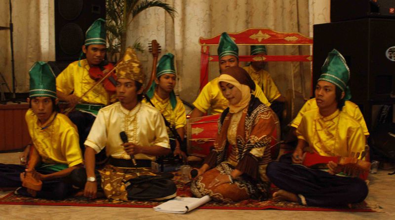 Kesenian Panting dan Madihin