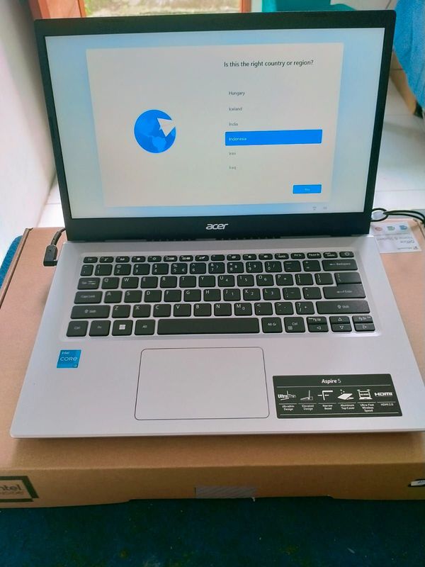 Laptop Acer Core i3