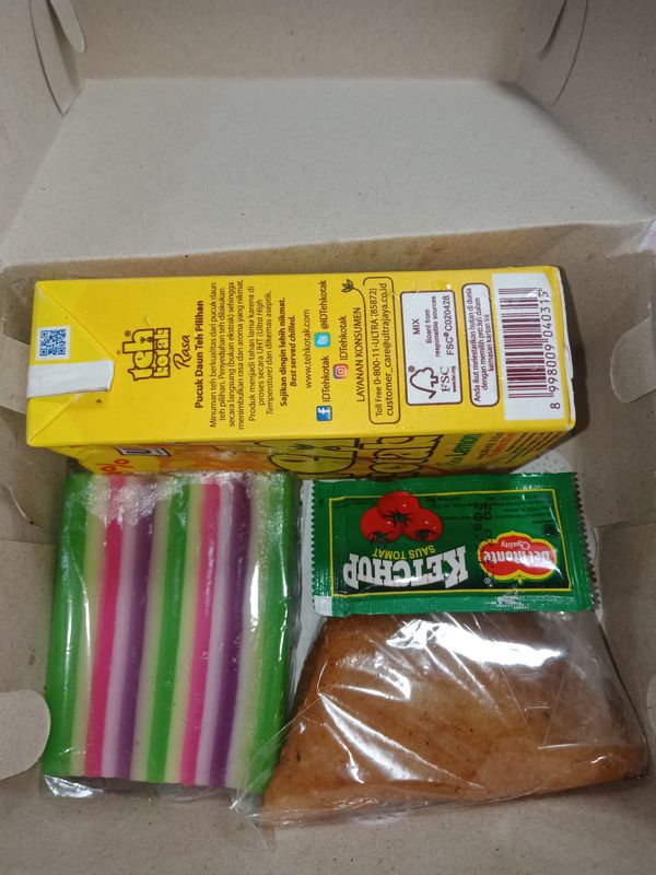 Snack Box 2 Macam Kue + Teh Botol