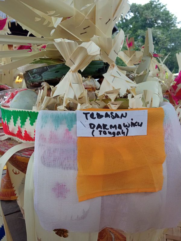Tebasan Dharma Wiku