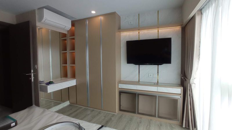 MENGERJAKAN RUANG KAMAR - HPL