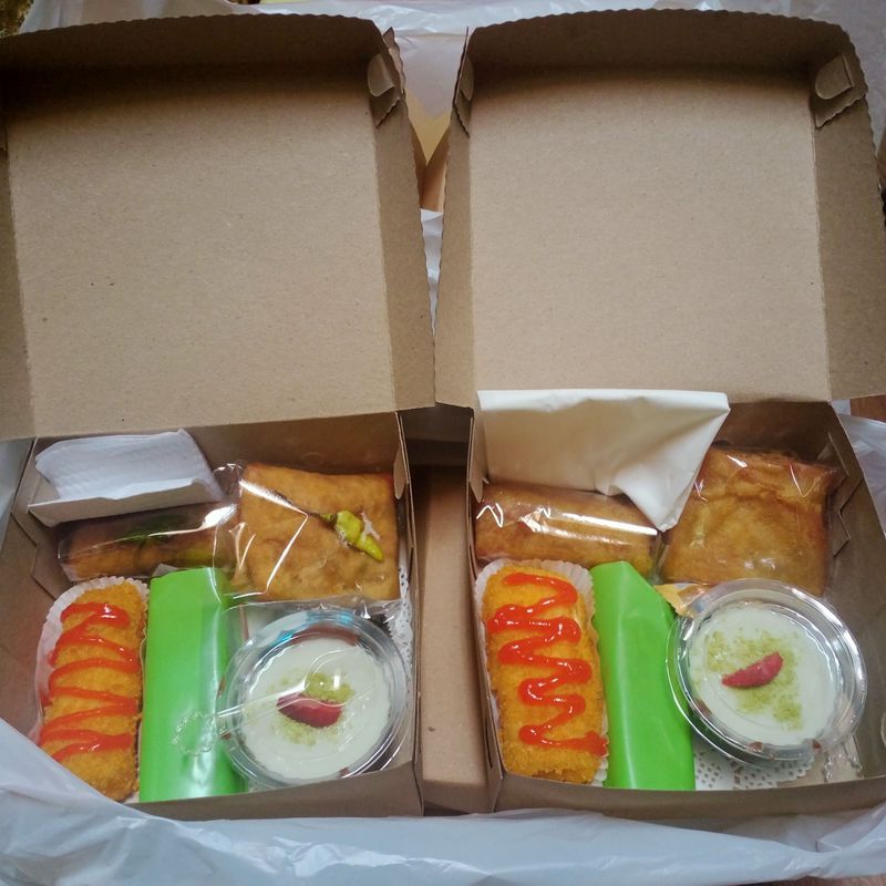 Snack Box + Teh Kotak