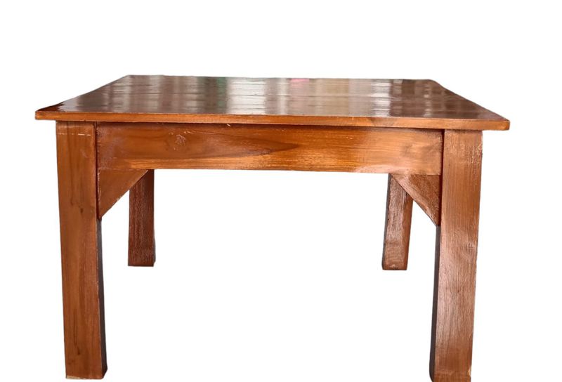 MEJA KAYU