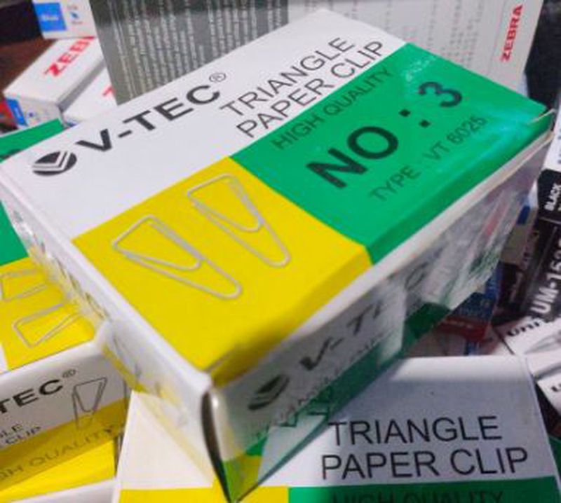 TRIGONAL CLIP NO.3 Isi 10 Kotak Kecil