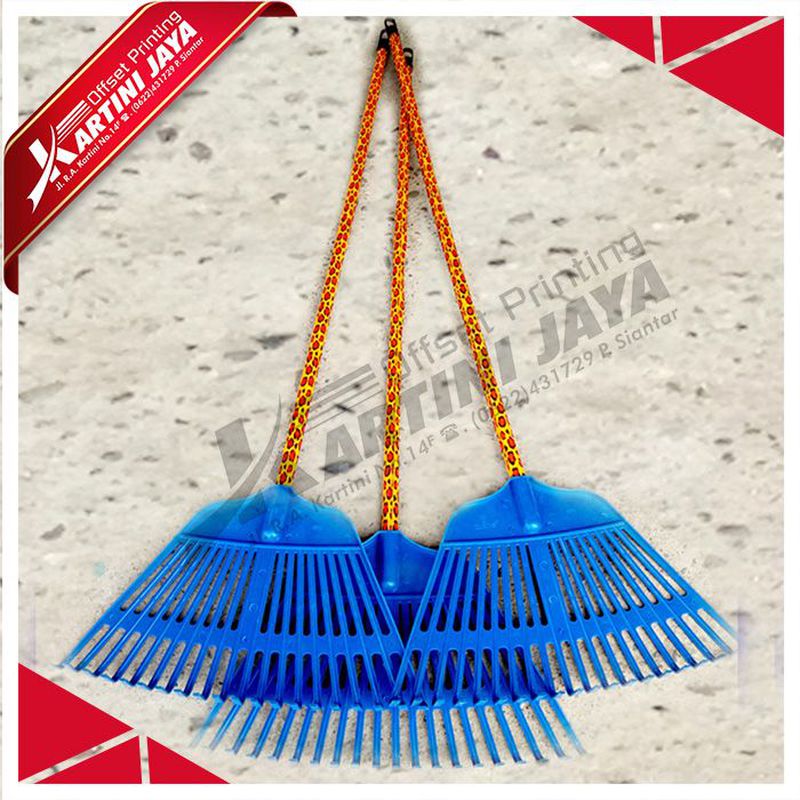 GARUK RUMPUT PLASTIK