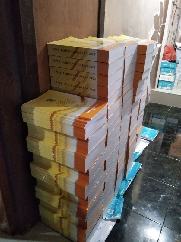 CETAK BUKU DAN JILID SOFT COVER