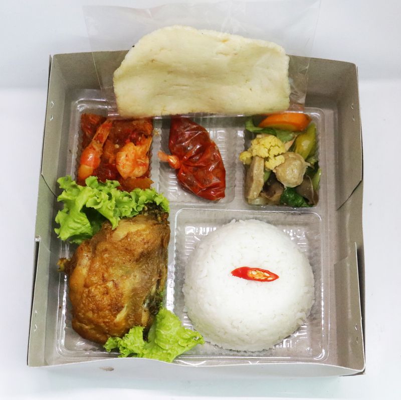 Paket Nasi Box dan Snack Box