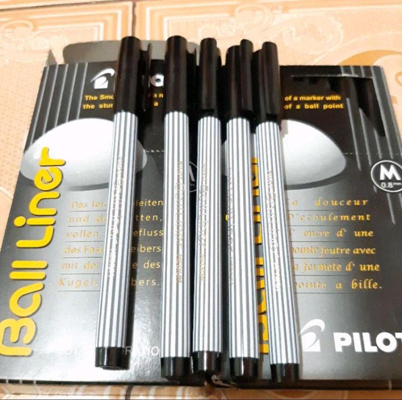 ballpoint ball liner