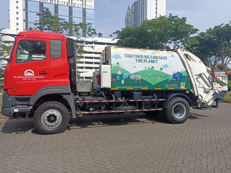 Sewa Compactor Pengangkutan Sampah