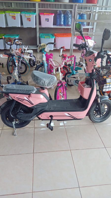 sepeda Listrik - Kuning - Lux Style