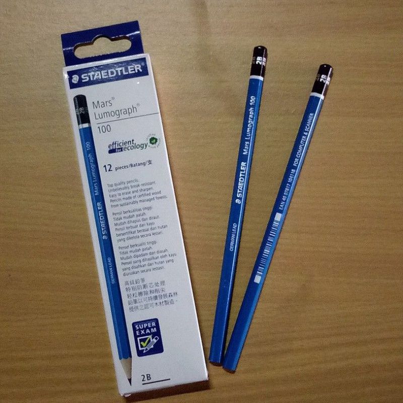 Pensil Hitam Staedtler