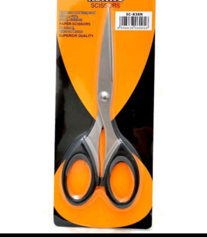 Gunting ukuran sedang