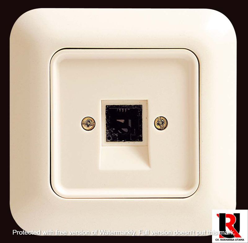 Outlet Telepon