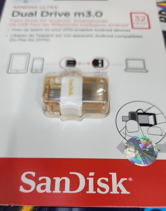 OTG/Dual USB Sandisk 32 GB