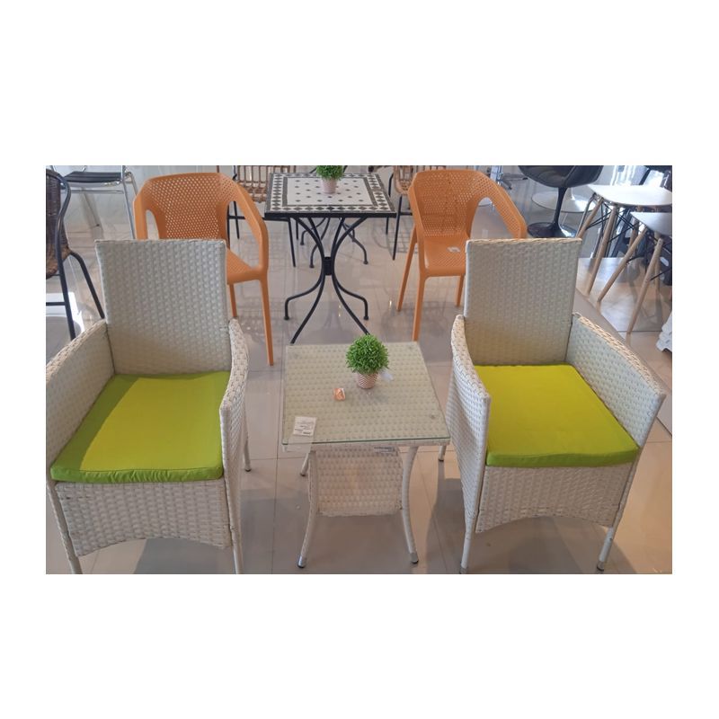 1 Set Meja dan Kursi