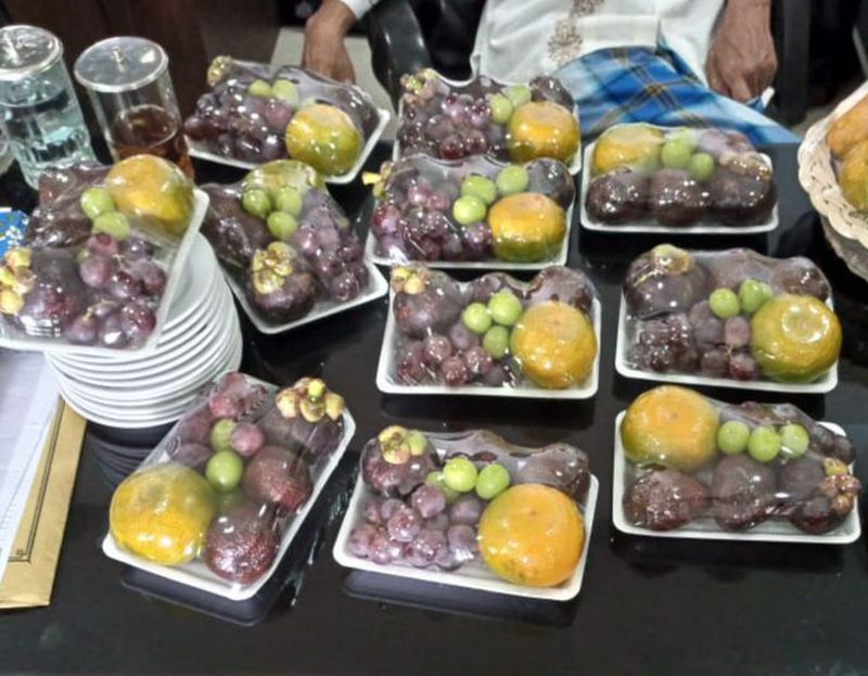 buah keranjang kecil