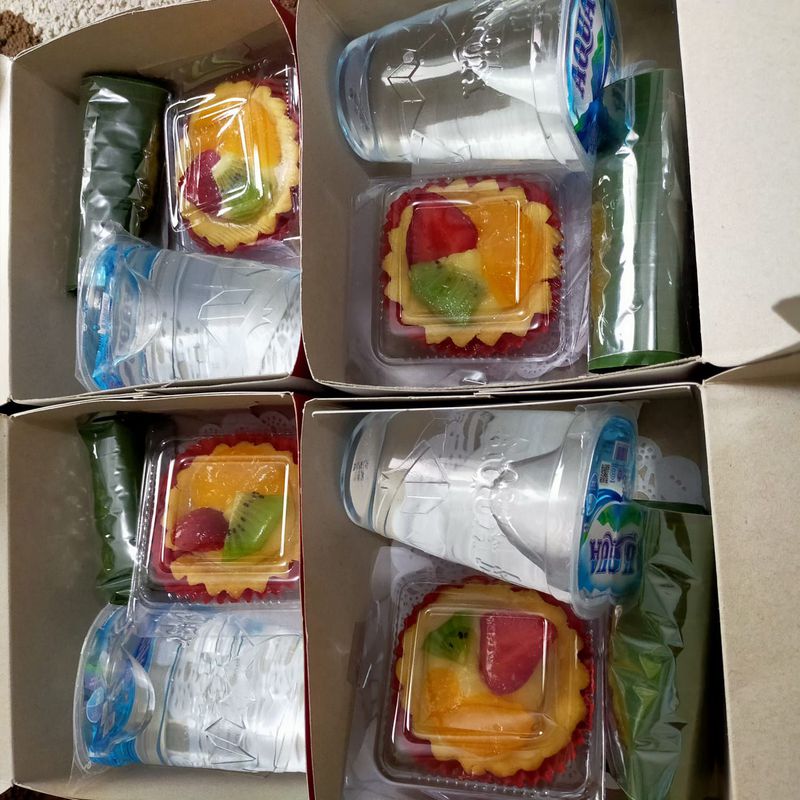 snack isi 2 & air mineral