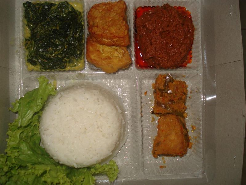 Paket nasi box Tonji 2