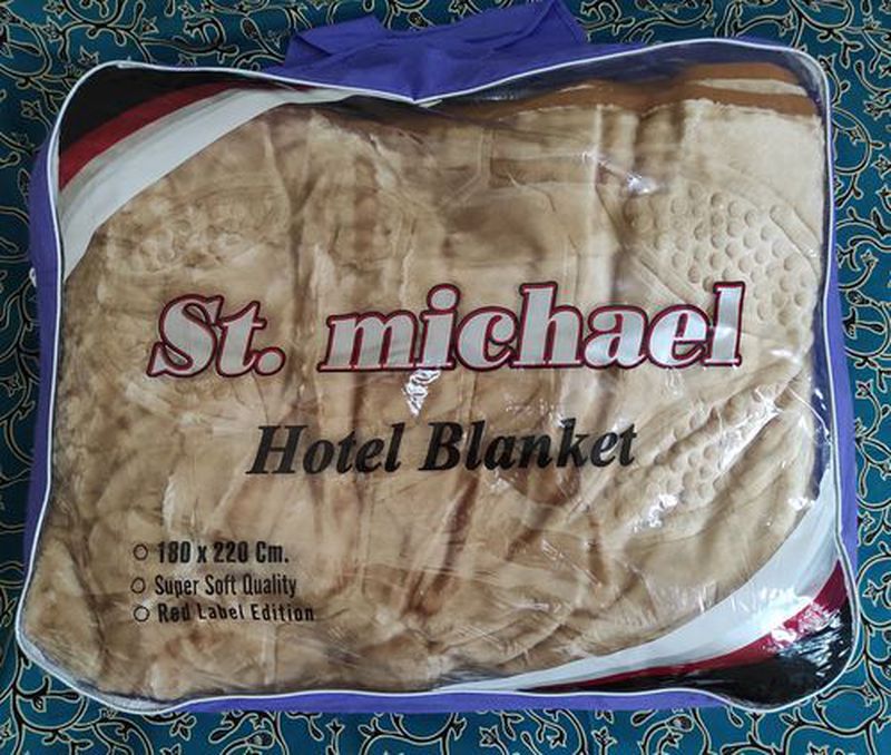 ST. MICHAEL SELIMUT / HOTEL BLANKET 180 x 220 Cm