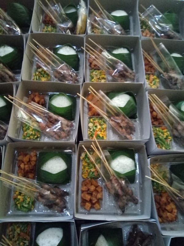 Paket Rapat Snack dan Nasi Box