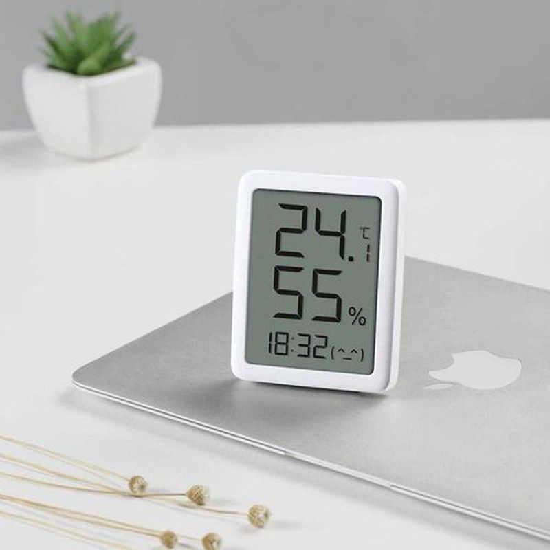 Thermometer suhu ruangan