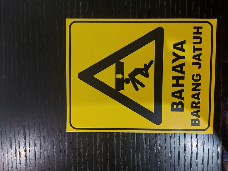 Stiker Rambu K3 - Bahaya Barang Jauh (lembar)