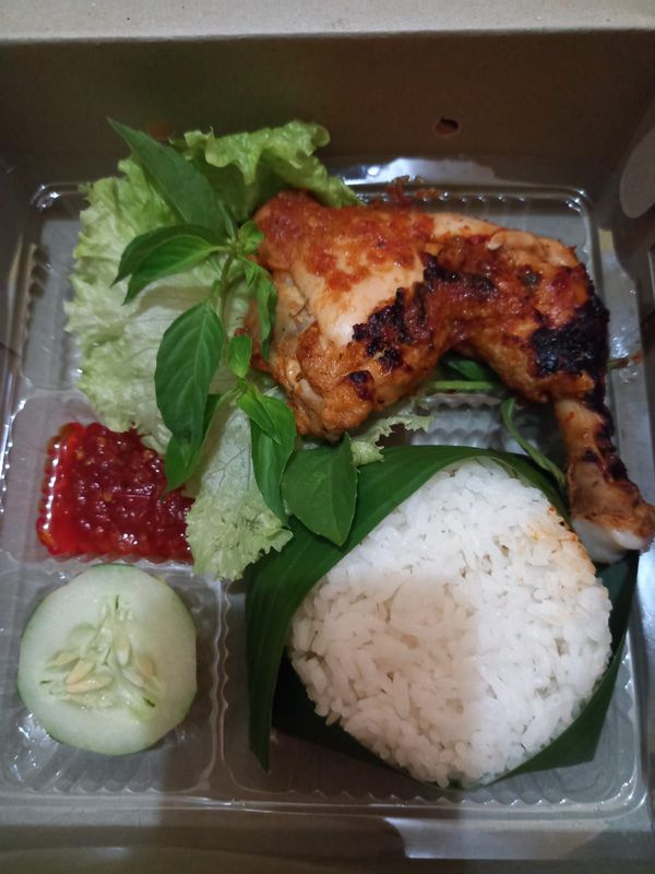 Nasi Kotak Paket 1 (Nasi Ayam Bakar)