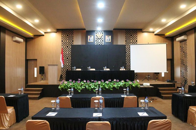 Paket Meeting Full Board Residential Single Occupancy