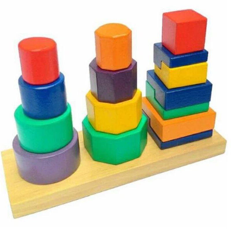 Menara 3 Bentuk Jumbo