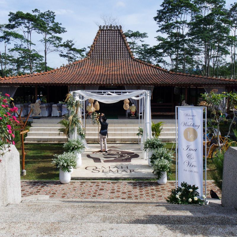 Omahsemar Venue Package