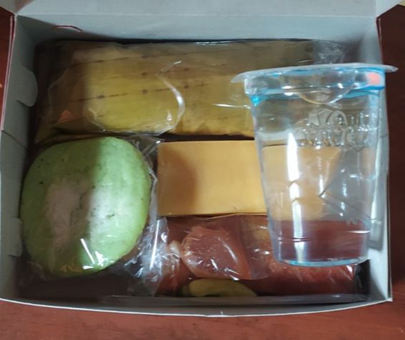 snack box isi 4 + aqua