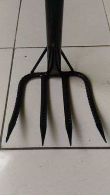 Garuk Besi