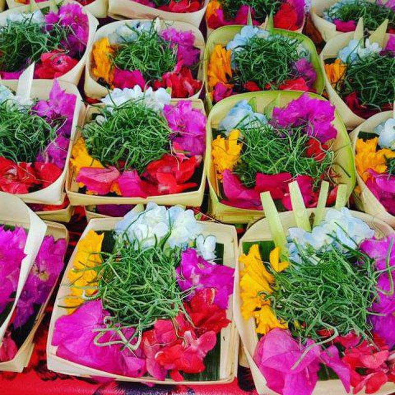 Sesajen sehari - hari