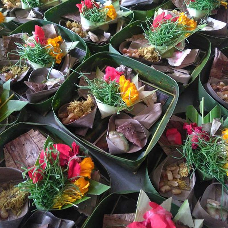 Sodan dan Banten Danan