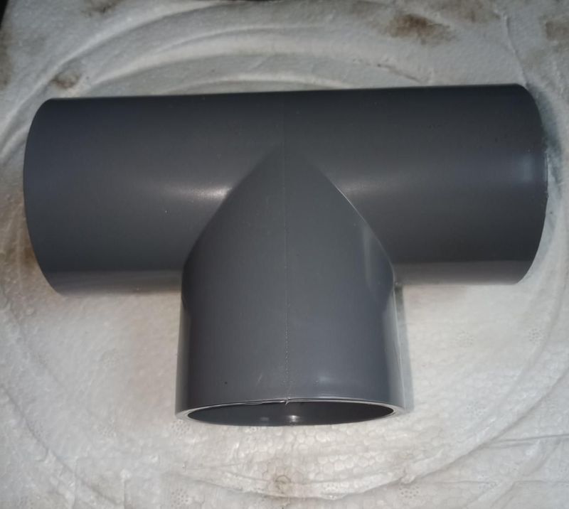 TEE PVC 2