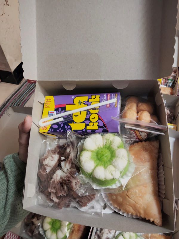 Snack Box 20k (Cumcum, Lemper, Teh Kotak, Sus Kering, Permen)