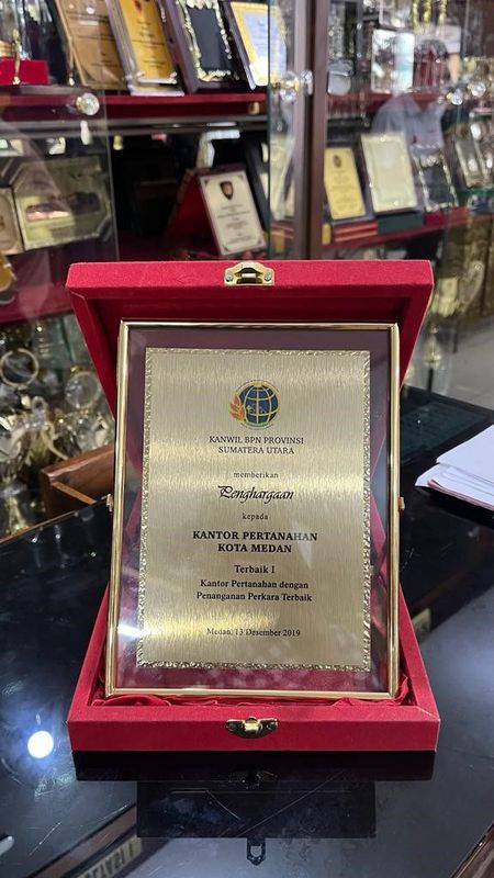 PLAKAT KACA KOMBINASI