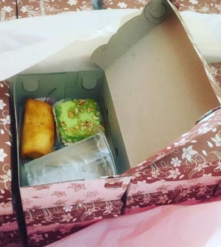 Paket Kue Box