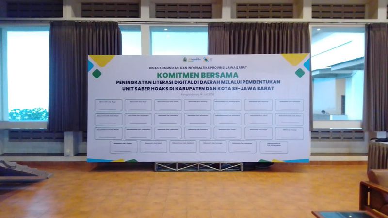 Cetak Backdrop Fotobooth