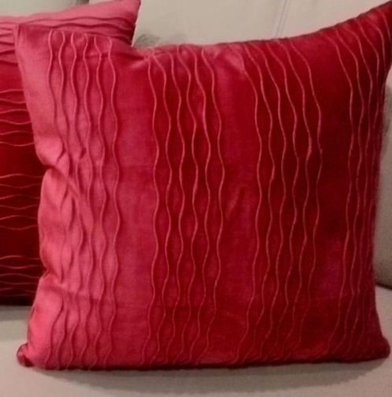 Sarung Bantal Warna Merah 40 x 40