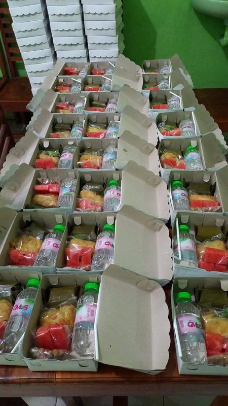 Snack box uk. sedang