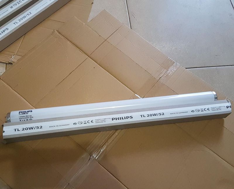 Lampu TL 20 Watt Philips