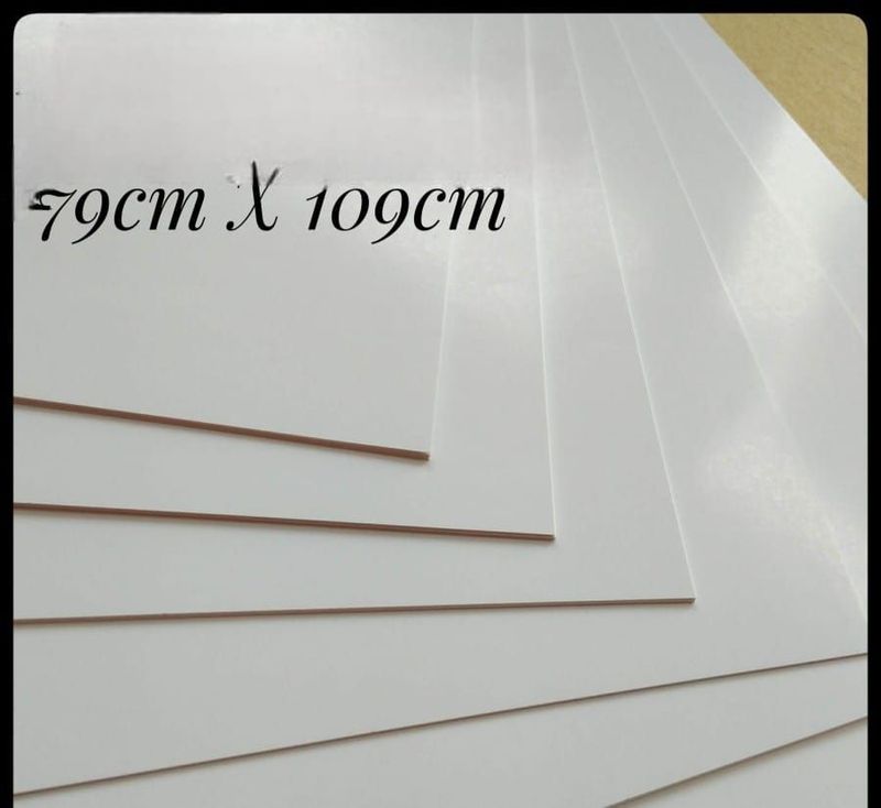 KERTAS ART CARTON 230 GR UK PLANO / 79 CM X 109 CM