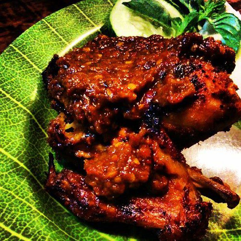 Paket Makan dan Snack Istimewa