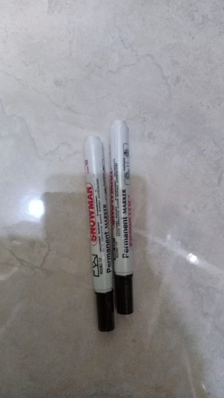 Spidol Snowman - Hitam