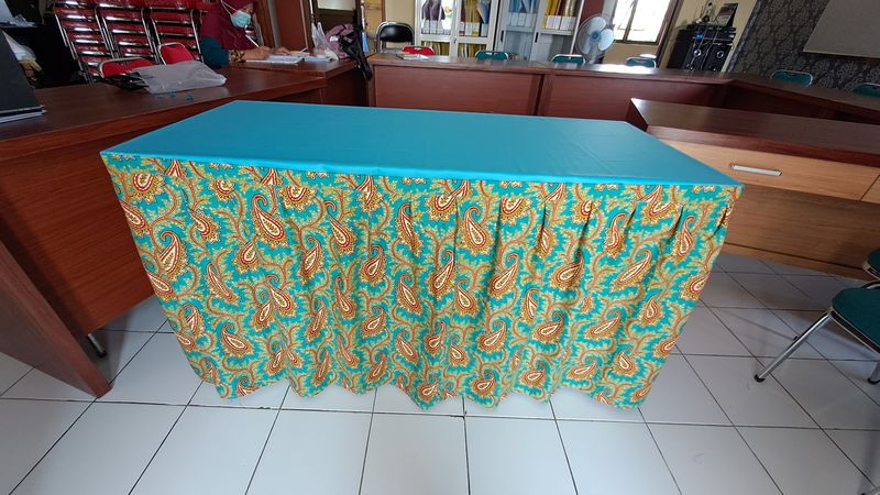 Taplak Meja Batik